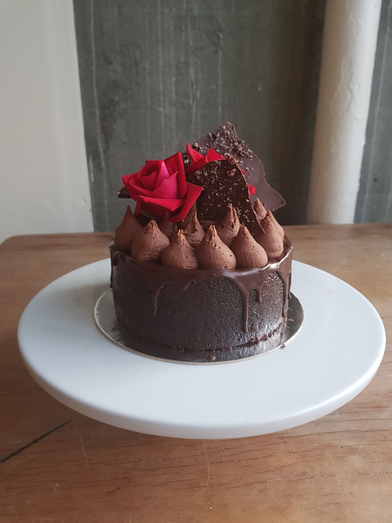 Single Layer Vegan Cake - The Cake Eating Company NZ