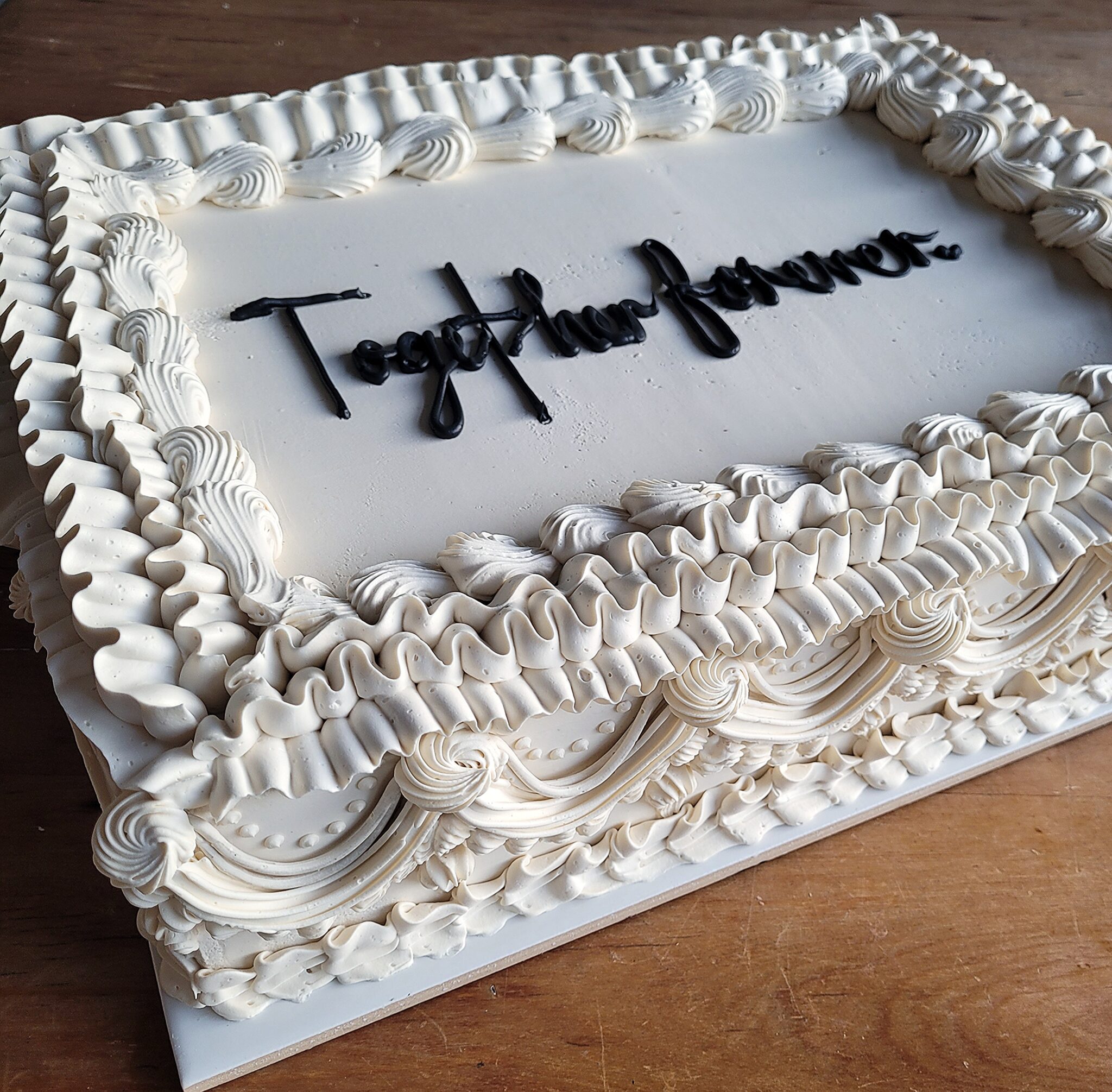Piped Slab Cake - The Cake Eating Company NZ
